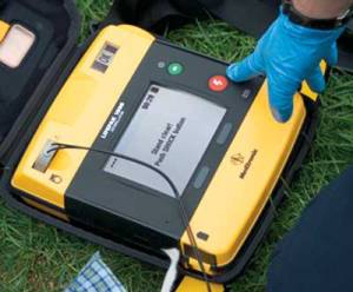Physio-Control LIFEPAK 1000 - (graphical display) AED – 1st Choice CPR